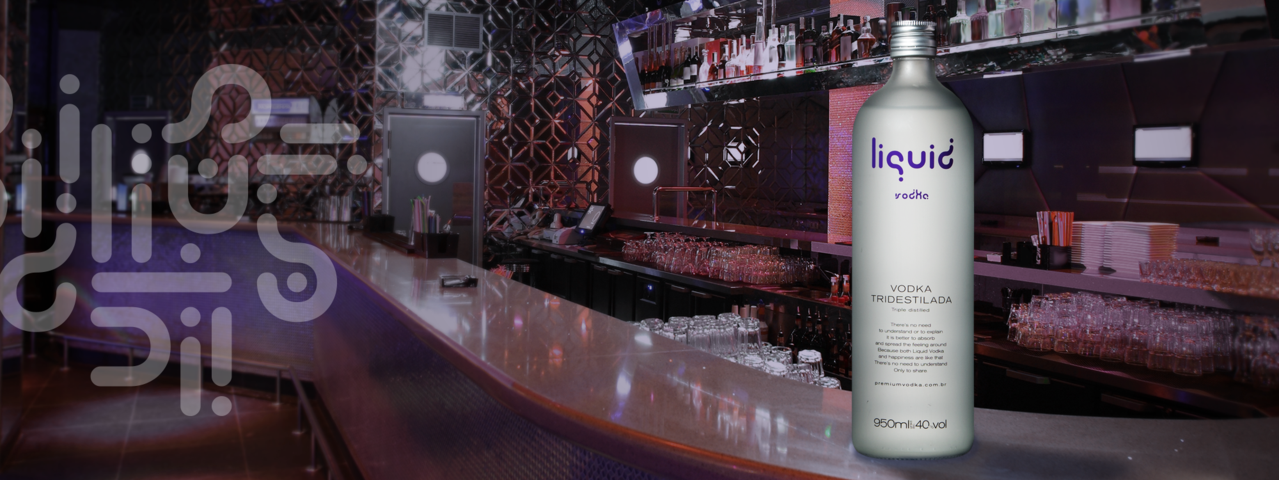 Vodka cristalina, triplamente destilada. - Vodka Liquid